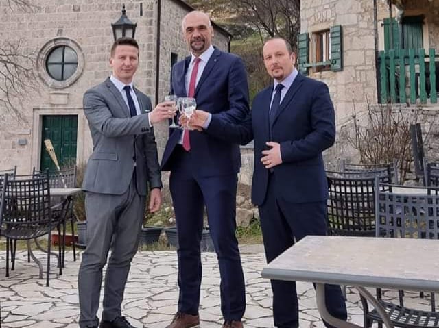 Grad Knin traži mišljenje Ustavnog suda o novom zakonu o vodnim ...