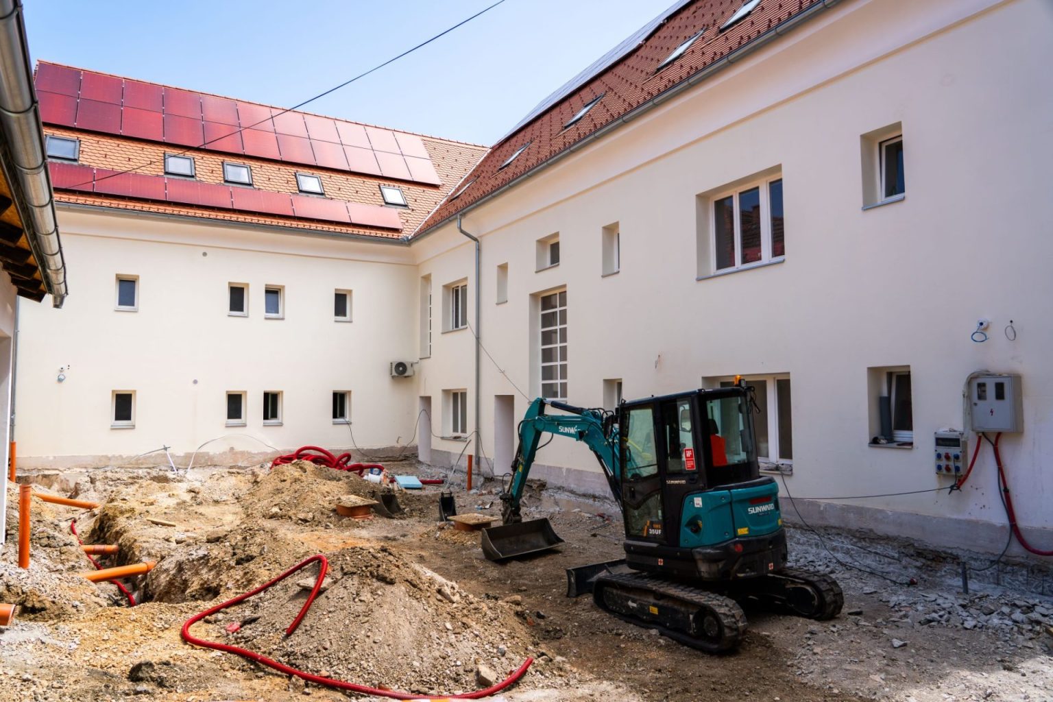 Karlovac: Pri kraju cjelovita i energetska obnova Male zgrade gradske uprave, vrijedna oko 2 ...