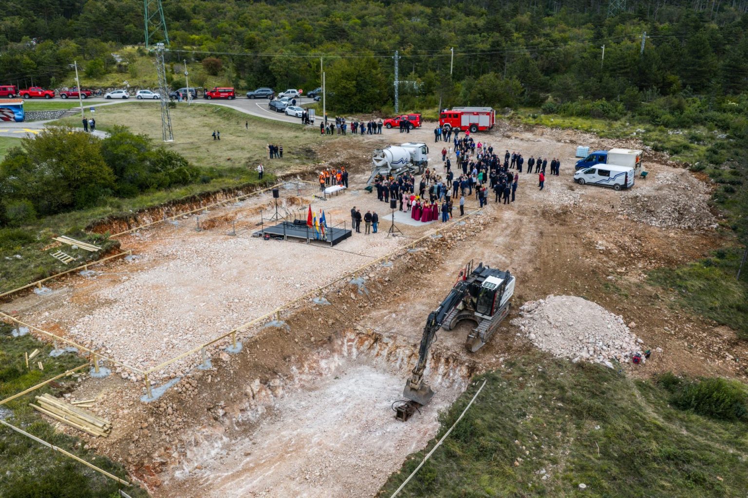 Bakar: Položen kamen temeljac za Vatrogasni dom Hreljin vrijedan 2,3 ...