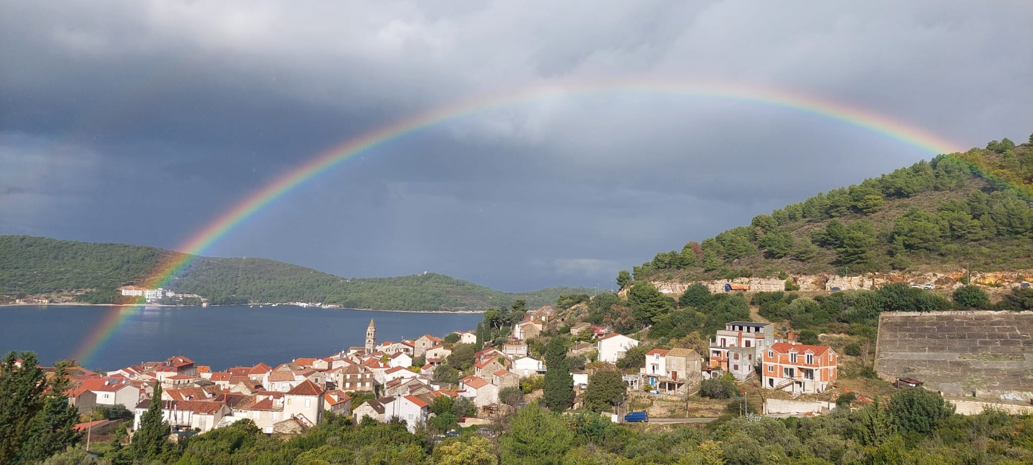 Vis: Za energetsku obnovu zgrade gradske uprave - bespovratnih blizu 200.000 eura